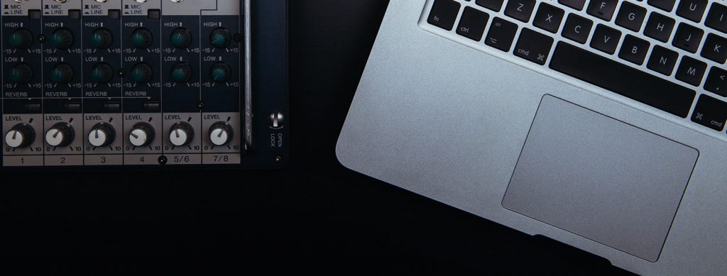 macbook-pro-tools-laptop - Pick Notebook